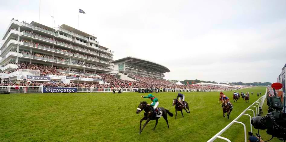 What makes the Epsom Derby so special? - Great British Racing
