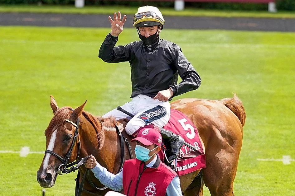 Stradivarius wins record-breaking fourth Goodwood Cup - Great British ...