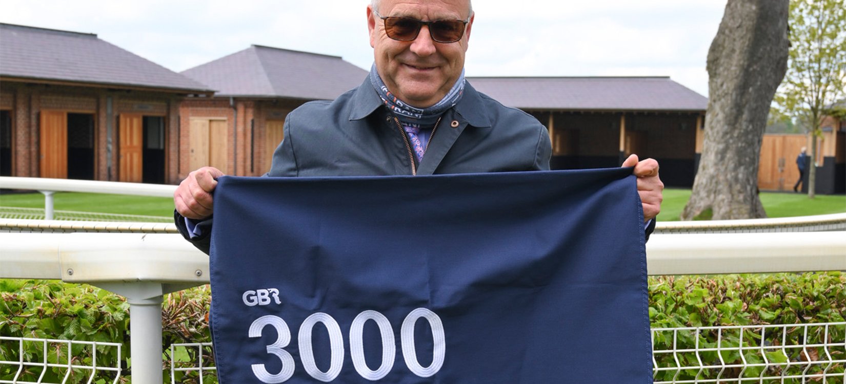 Richard Fahey secures landmark 3,000th winner - Great British Racing