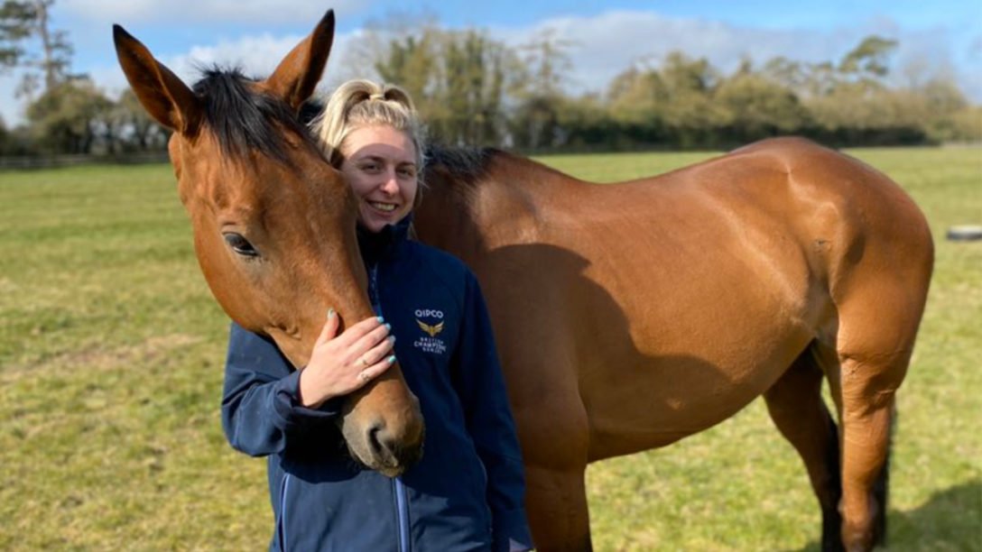 In The Spotlight | Love The Racehorse with Warren Greatrex - Great ...