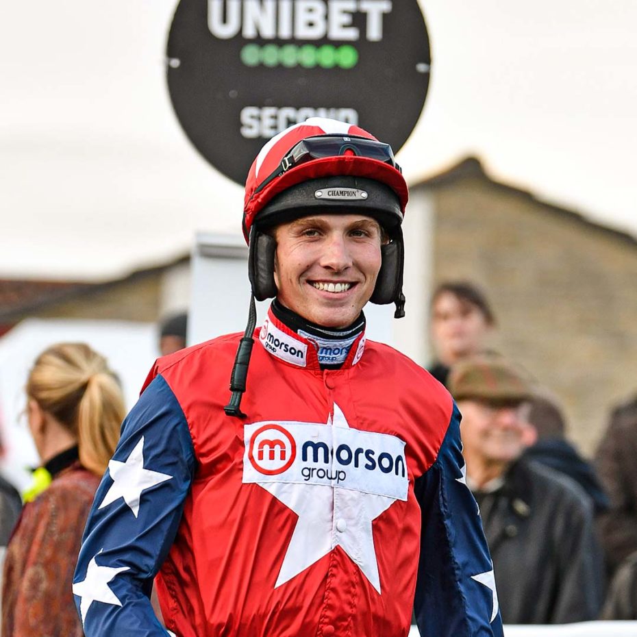 Painting The Picture - Racehorse Commentary - Great British Racing