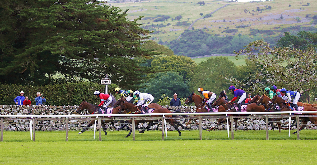 The 7 Most Unique Racecourses In Great Britain - Great British Racing