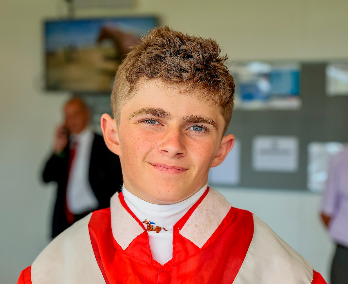 The Race To be Champion Apprentice - Great British Racing
